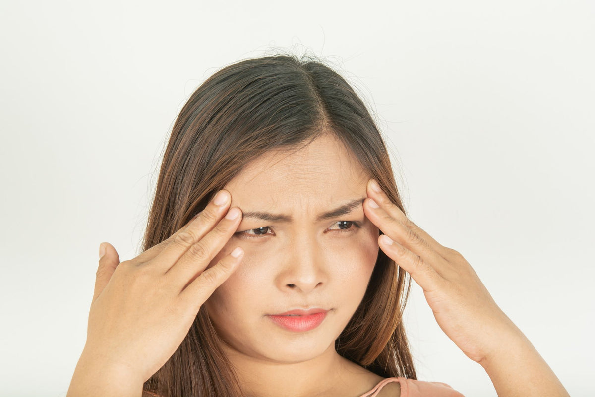 Acne Between Eyebrows: How It Happens & How to Treat It – Luminance RED